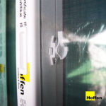 หน้าต่างบานเลื่อน 3 บาน - Hoffen Asia